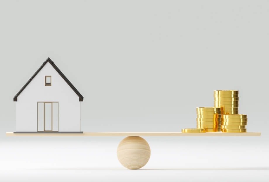 Real Estate VS Gold Investment | What’s The Smart Choice? Real Estate VS Gold Investment | What’s The Smart Choice?
